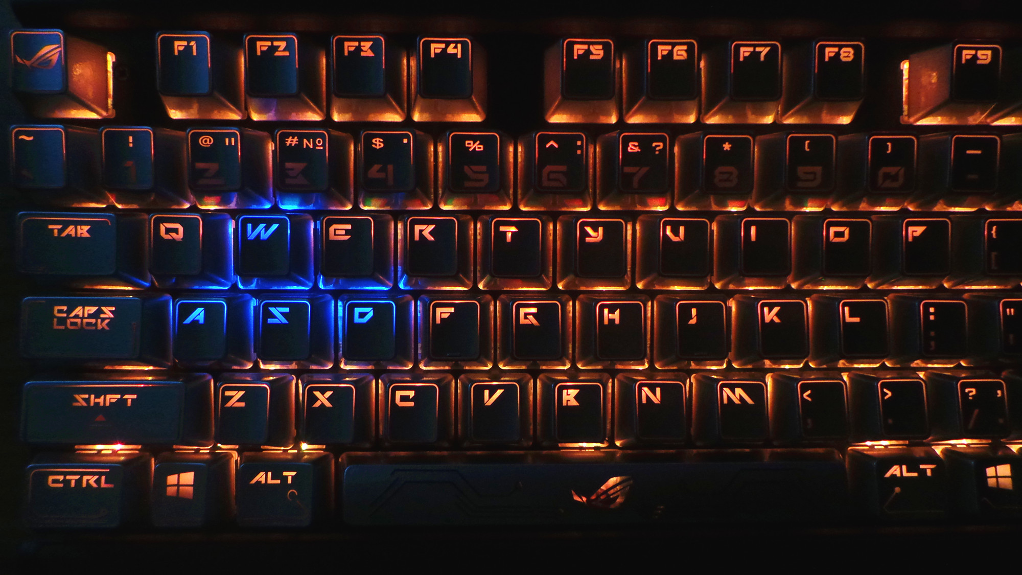 [作业贴] K70 RGB + 银色带透明镀层键帽(附简单灯光效果设置教程) NGA玩家社区