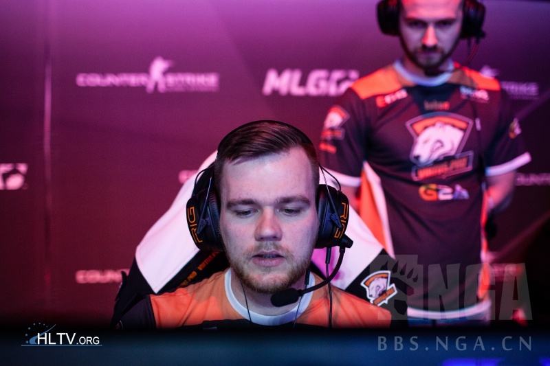 MLG哥伦布2016小组赛Day1现场图集-来自HLTV NGA玩家社区