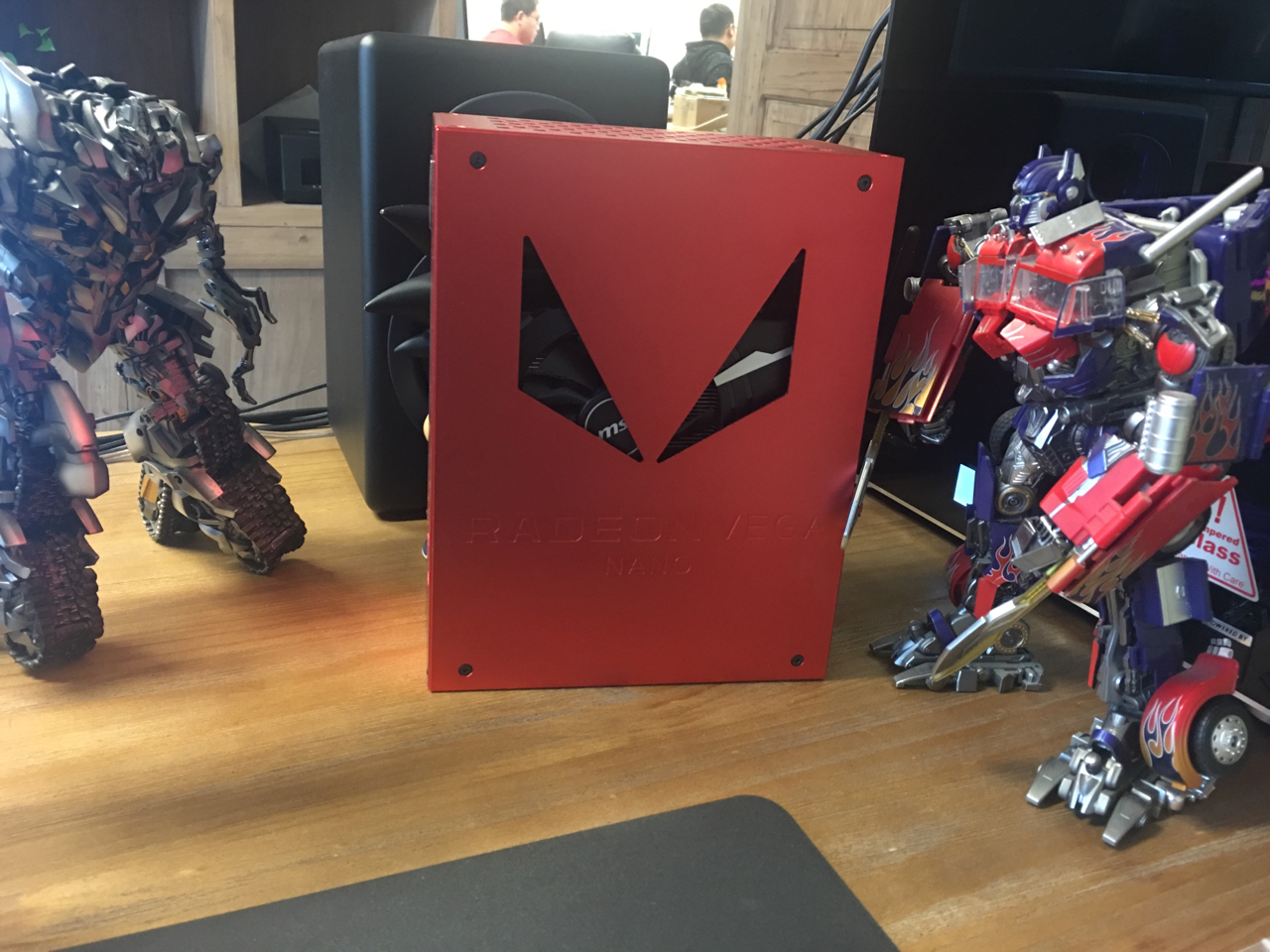 4.7L ITX 小机箱 Loli1 红色版，order365&Vega nano联名款历时两个月终于达成 NGA玩家社区