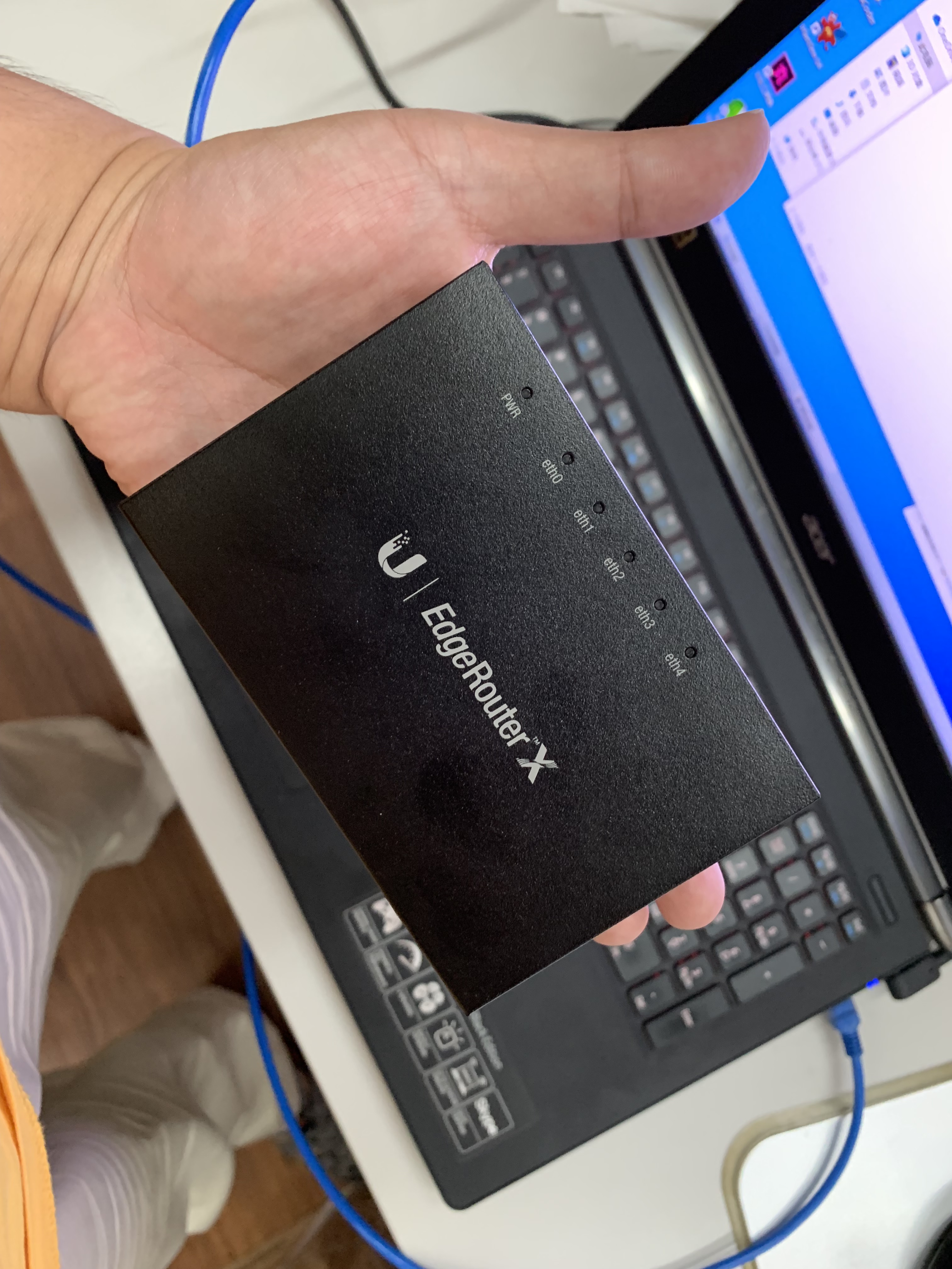 [技术交流] 家庭网络大改造，ubnt er-x路由折腾记。9.1bug修改。 178