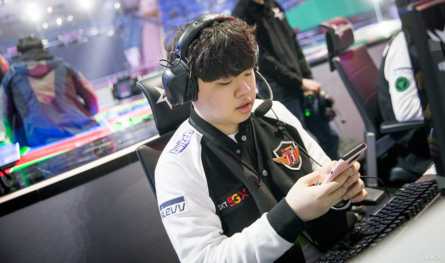 [赛事资讯][媒体搬运]SKT Clid：不认为和Faker的合作到达了Faker-Bengi那样的水平，仍在慢慢磨合直至完美。 NGA玩家社区