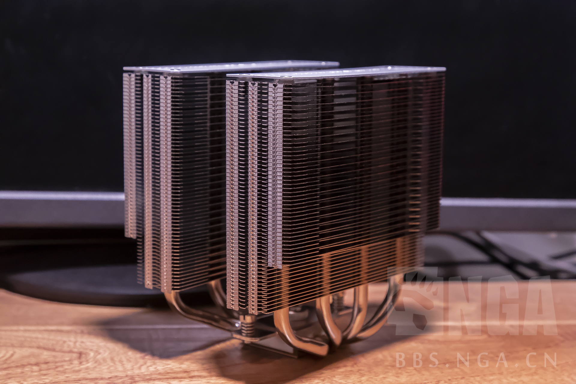 [硬件产品讨论] 以少胜多还是以小博大？利民FS140先行开箱测试&对比猫头鹰D15 NGA玩家社区