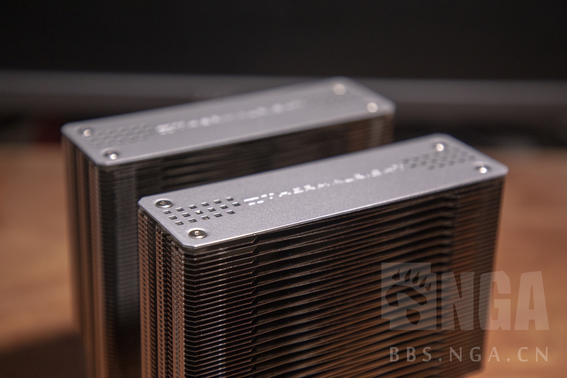 [硬件产品讨论] 以少胜多还是以小博大？利民FS140先行开箱测试&对比猫头鹰D15 NGA玩家社区