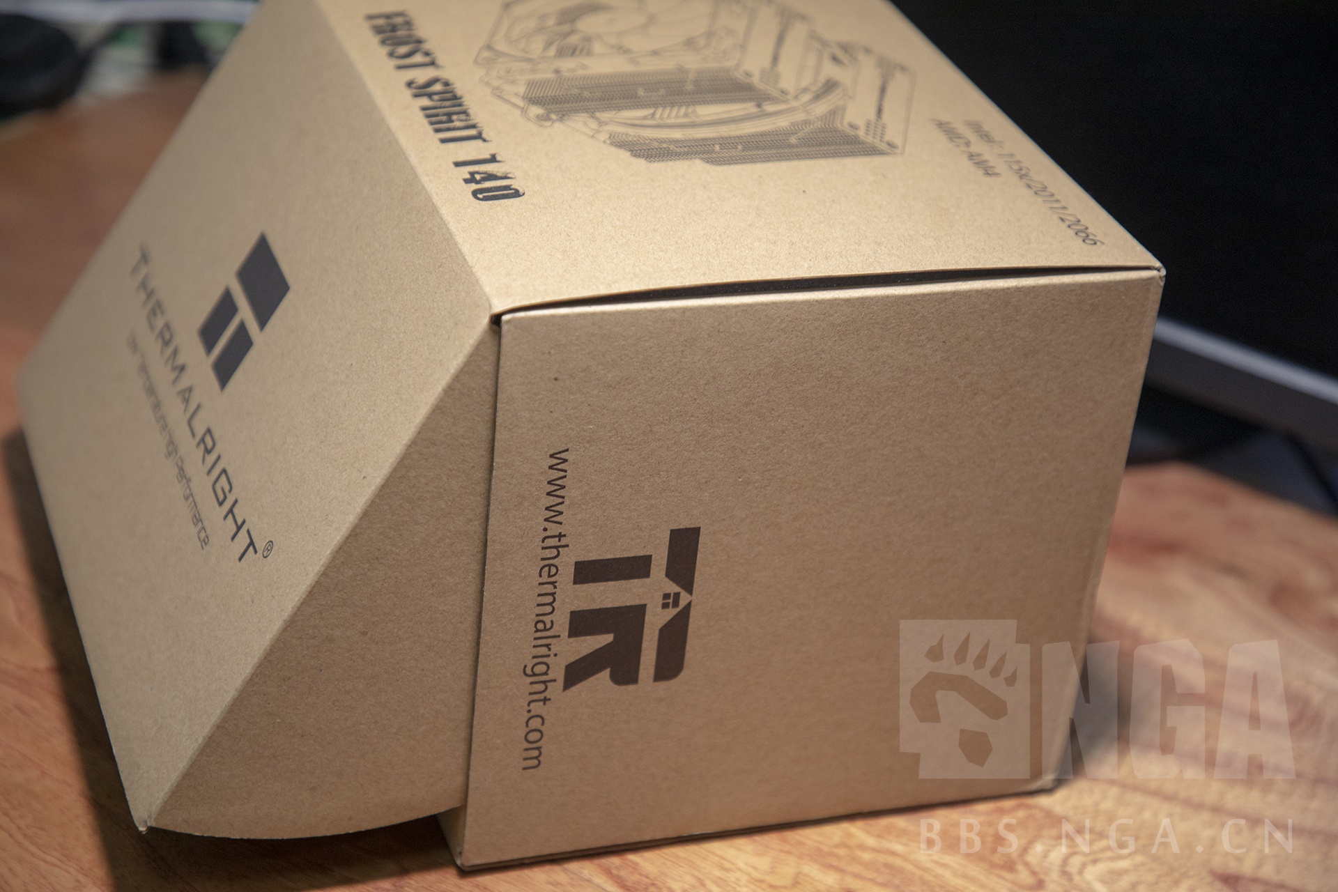 [硬件产品讨论] 以少胜多还是以小博大？利民FS140先行开箱测试&对比猫头鹰D15 NGA玩家社区