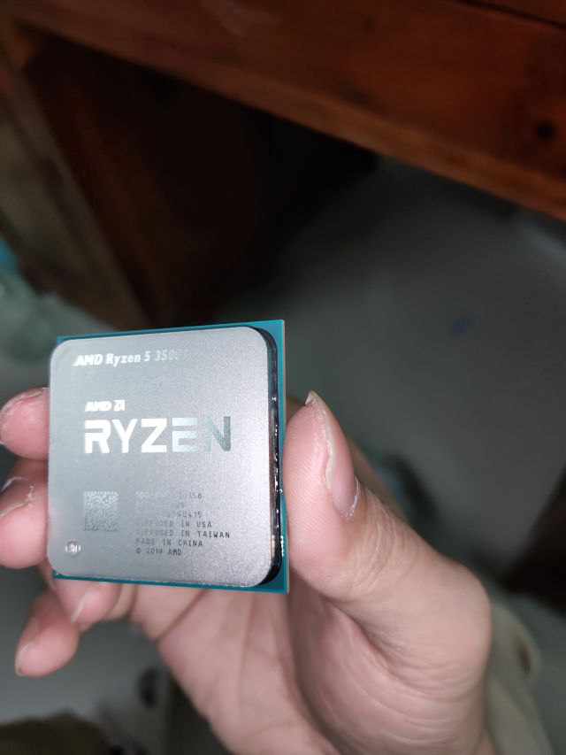 3500X Cpu边缘有黑胶…什么情况？ NGA玩家社区