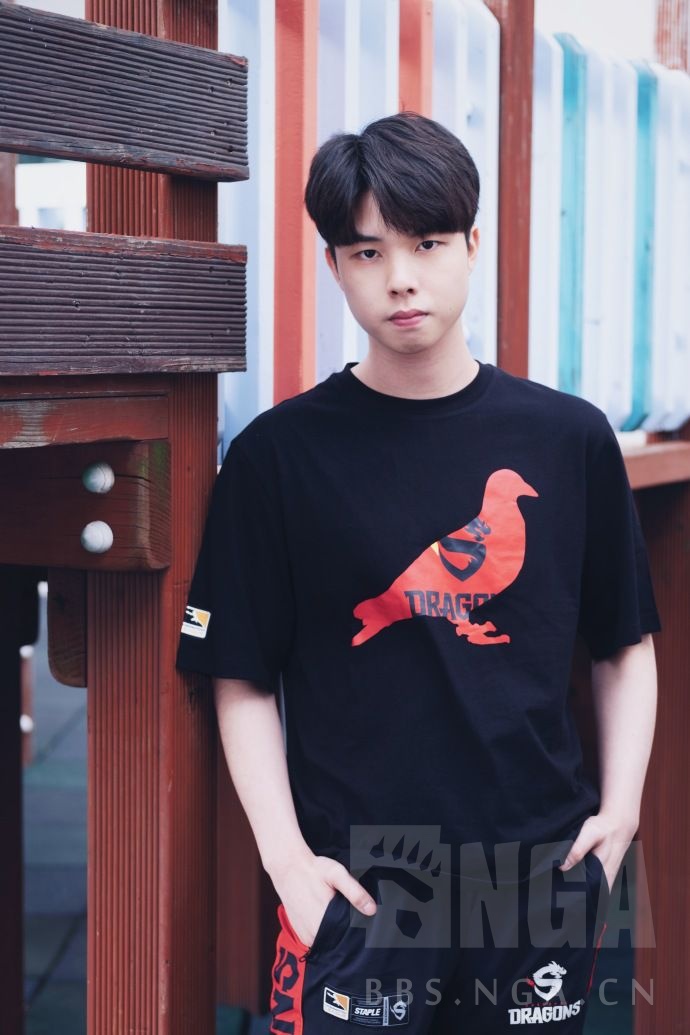 [活动] 超有梗的文字汇总——《阿龙连线》采访：Kong & Fearless (参与话题活动抽取10份联赛喷漆) NGA玩家社区