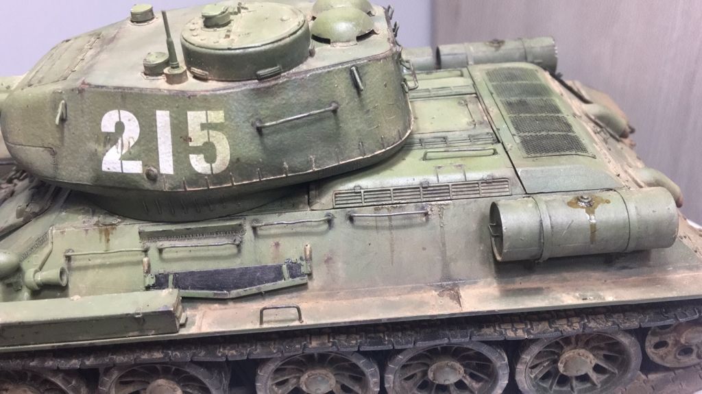 [拼装]抗美援朝中的英雄坦克：麦田1/35 215号T34/85 NGA玩家社区