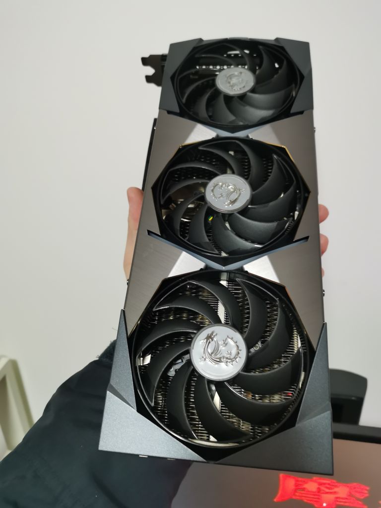 3090超龙到了，真的是太大了 NGA玩家社区