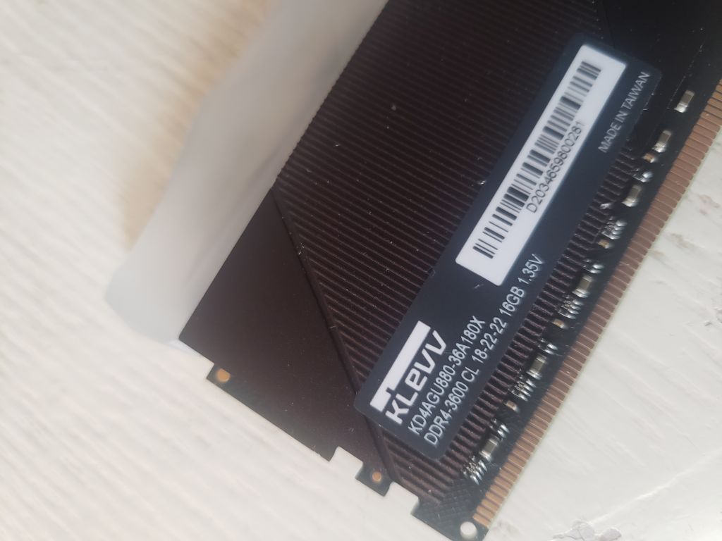 买了科赋3600hz 16g*2套条，颗粒djr，问下默频率是3600，还是开了xmp后3600？ NGA玩家社区