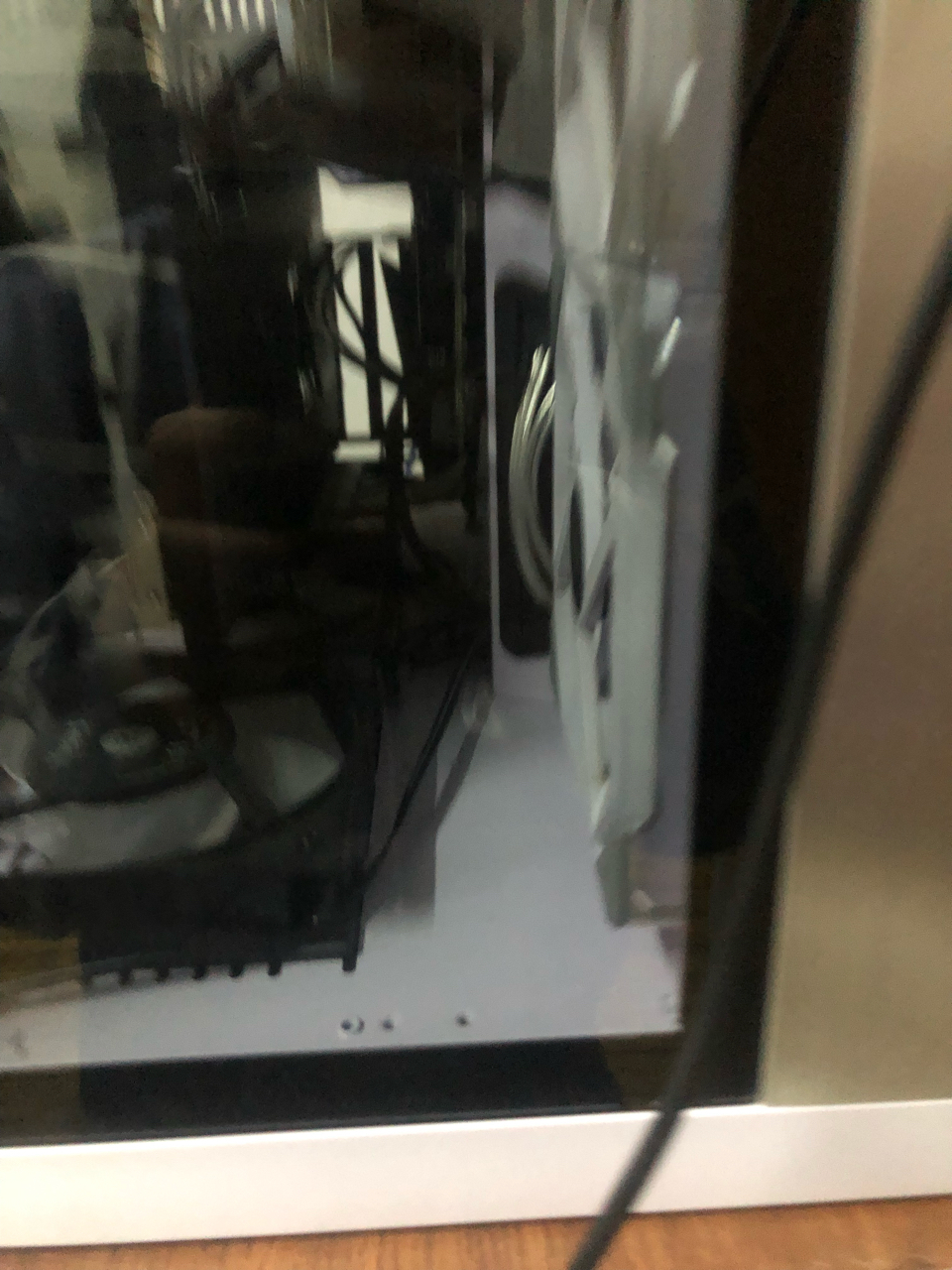 买了O11MINI才发现是SFX电源...求推荐机箱 NGA玩家社区