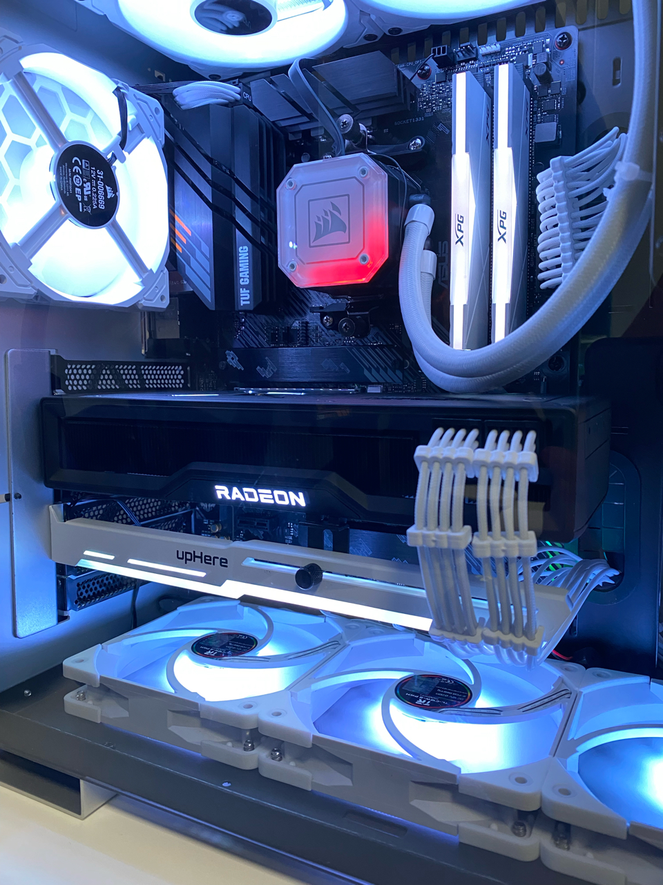 请教6800xt 公版黑色特别版 抢到了 178