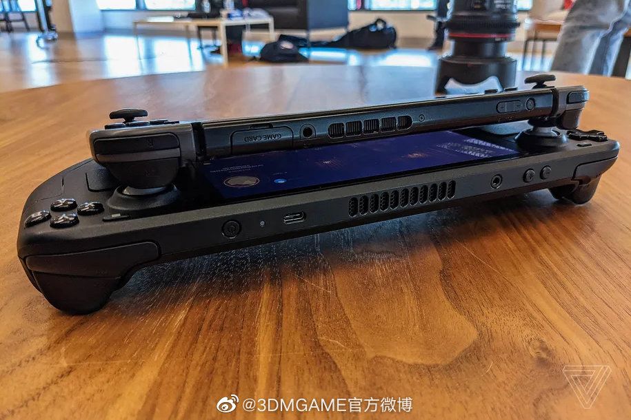 Verge发布Steam Deck评测：PC玩家的Switch NGA玩家社区
