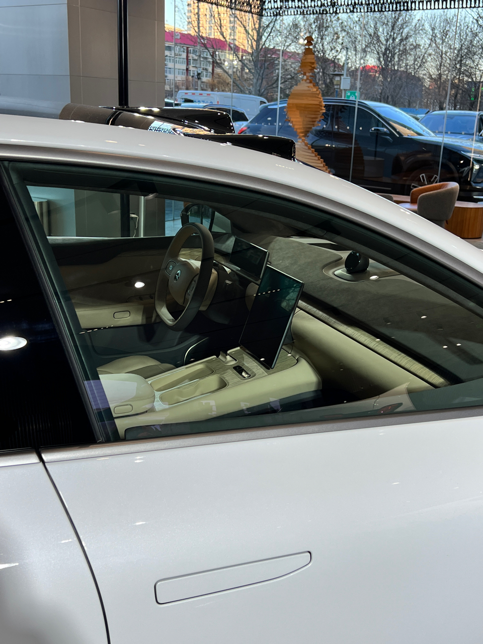 去中关村看了下ET7 NGA玩家社区