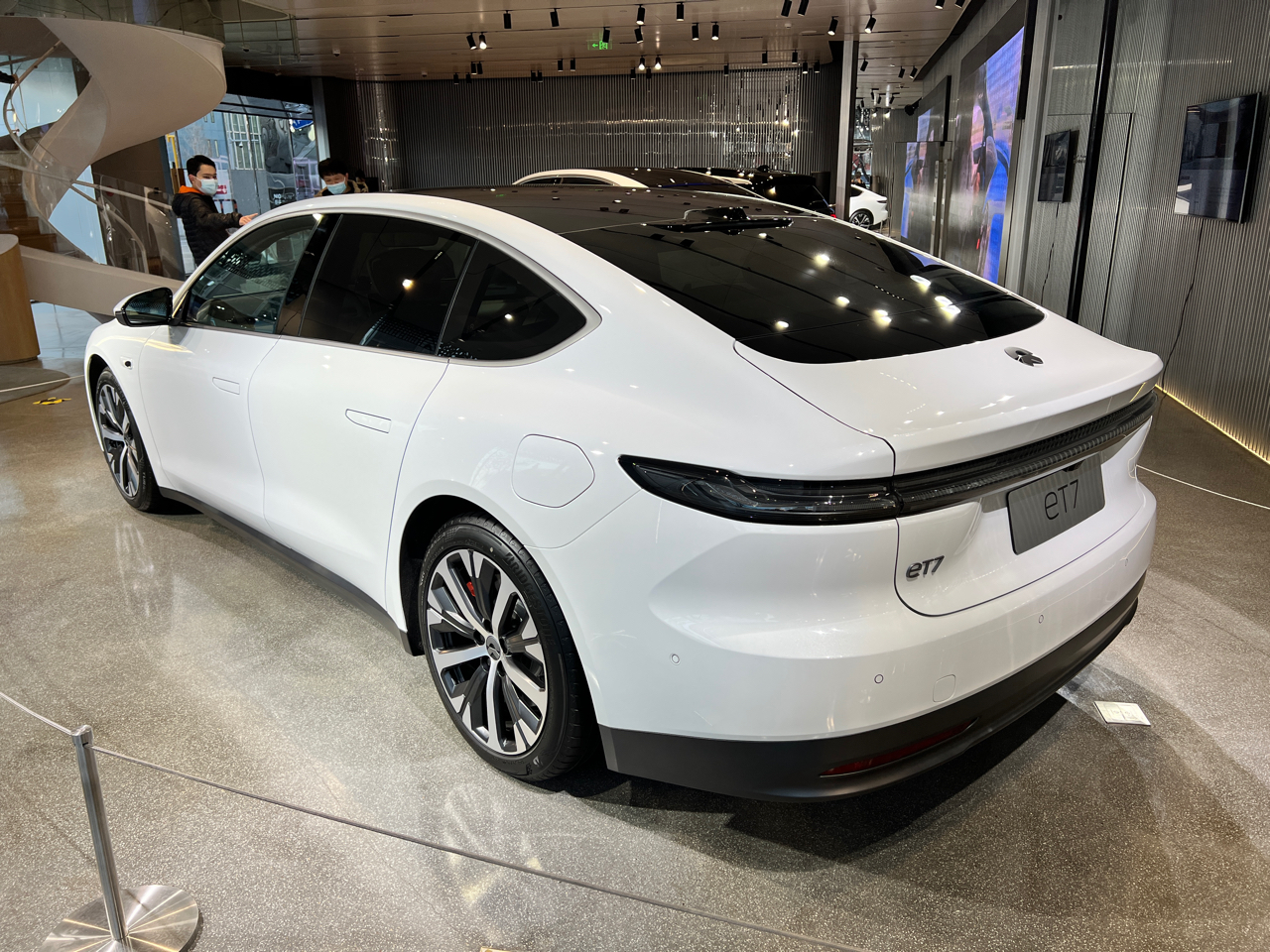 去中关村看了下ET7 NGA玩家社区