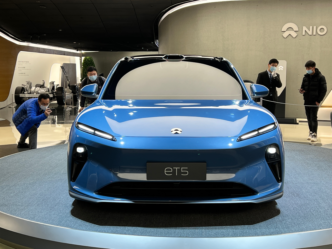 去东方广场看了下ET5 NGA玩家社区