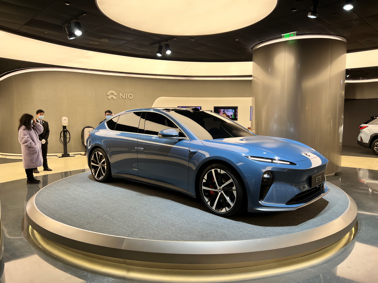 去东方广场看了下ET5 NGA玩家社区