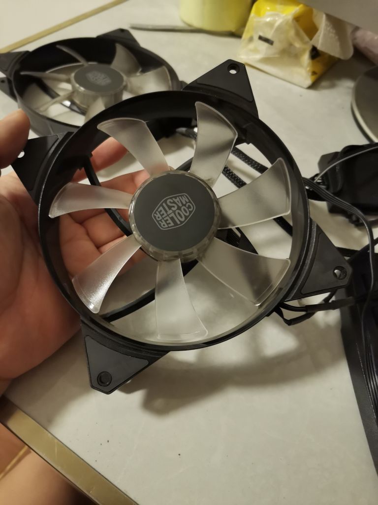 半价出，ID cooling集线控制器+两把，大风量，酷冷至尊 14cm ARGB风扇 NGA玩家社区