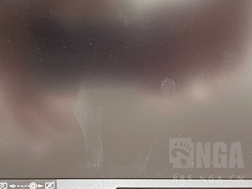 [笔记本] R9000开箱屏幕就有指纹，疑似翻车？ NGA玩家社区