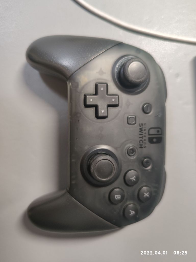 收ns pro手柄，带上价格 178