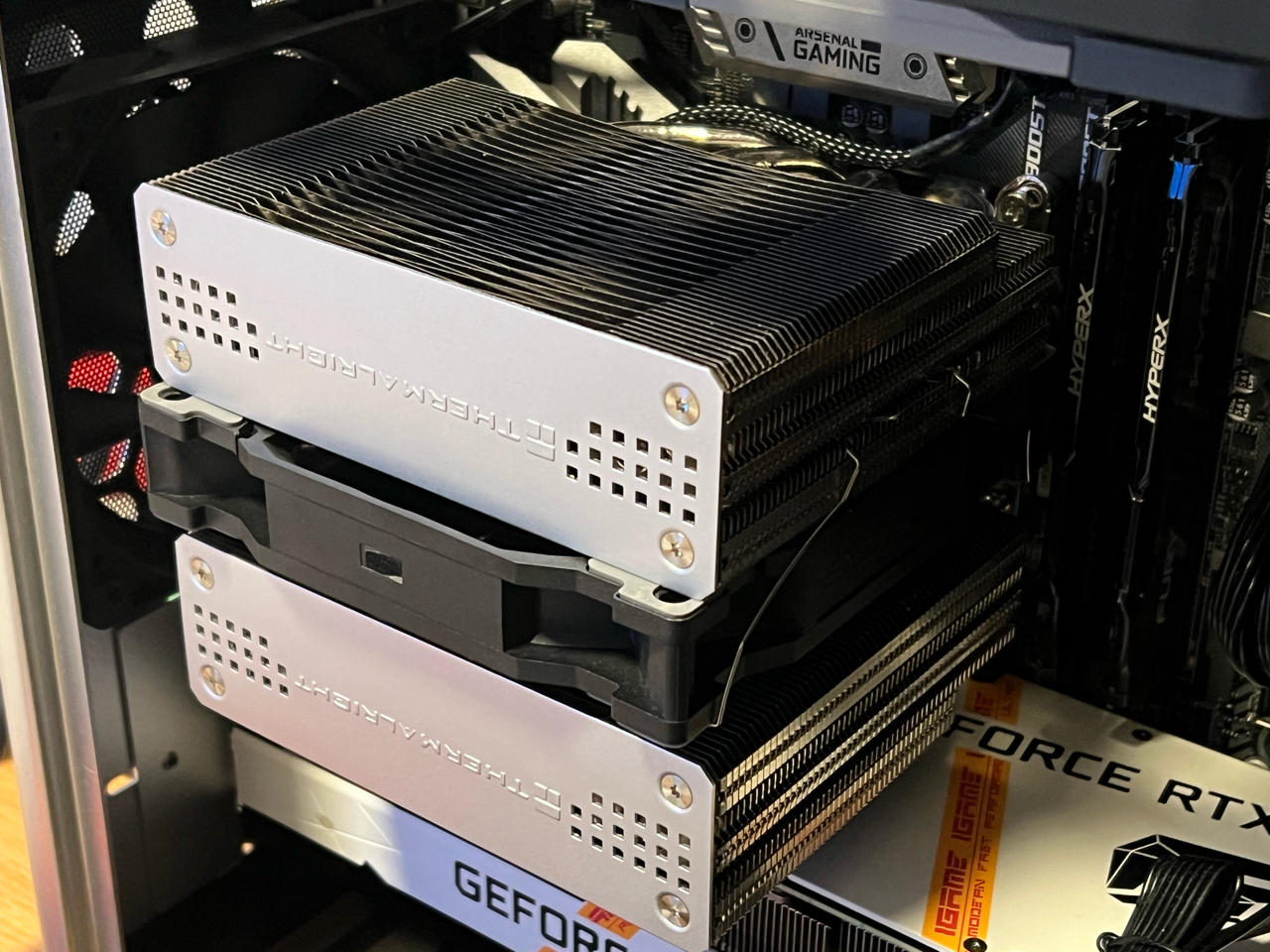 实践出真知，FS140中间可以用自带扣丝完美安装14cm标准方扇 NGA玩家社区