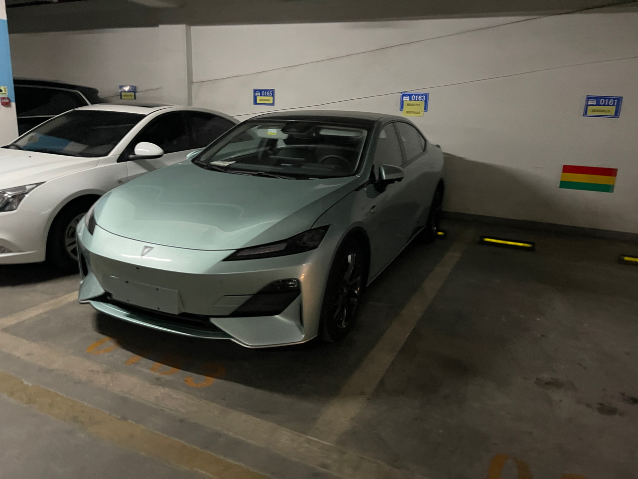 小区车库惊现sl03 NGA玩家社区