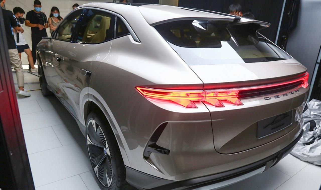 腾势中型suv亮相，E3.0平台搭载激光雷达 178