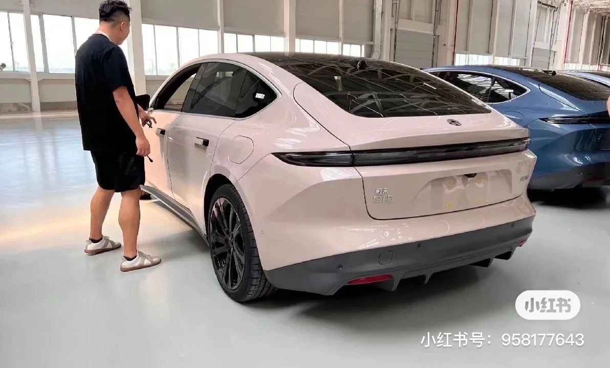 et5这个颜色是粉色？ NGA玩家社区