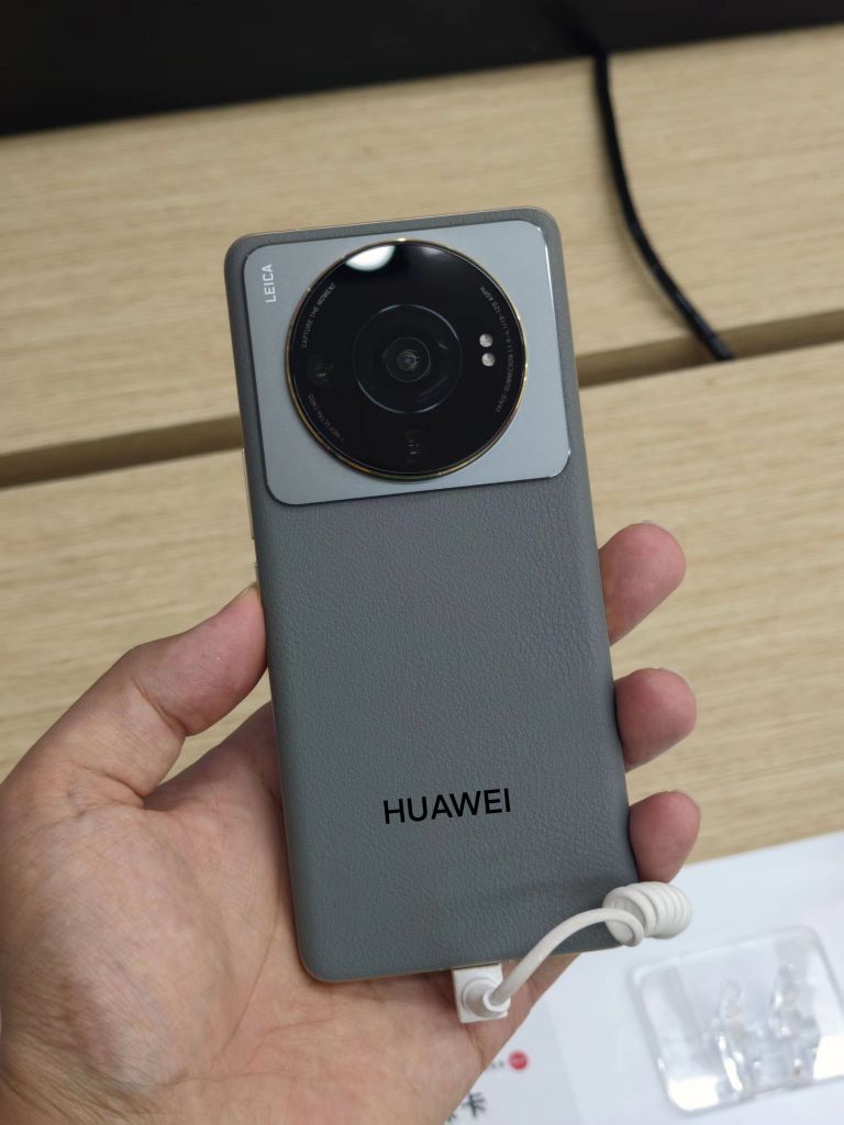 12SU和Mate50都能站在同一赛道了，是不是证明米冲高成了 NGA玩家社区