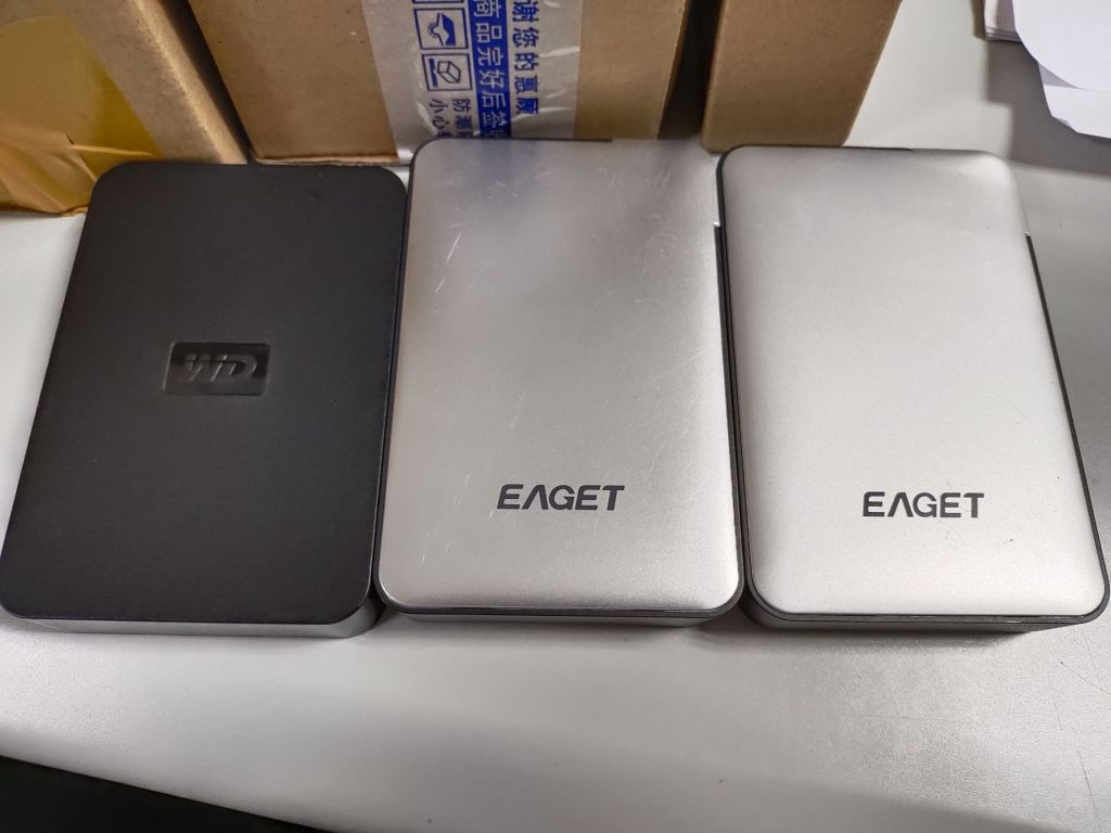 移动硬盘，忆捷2T，200元，西数500G，50元。已出完。 NGA玩家社区