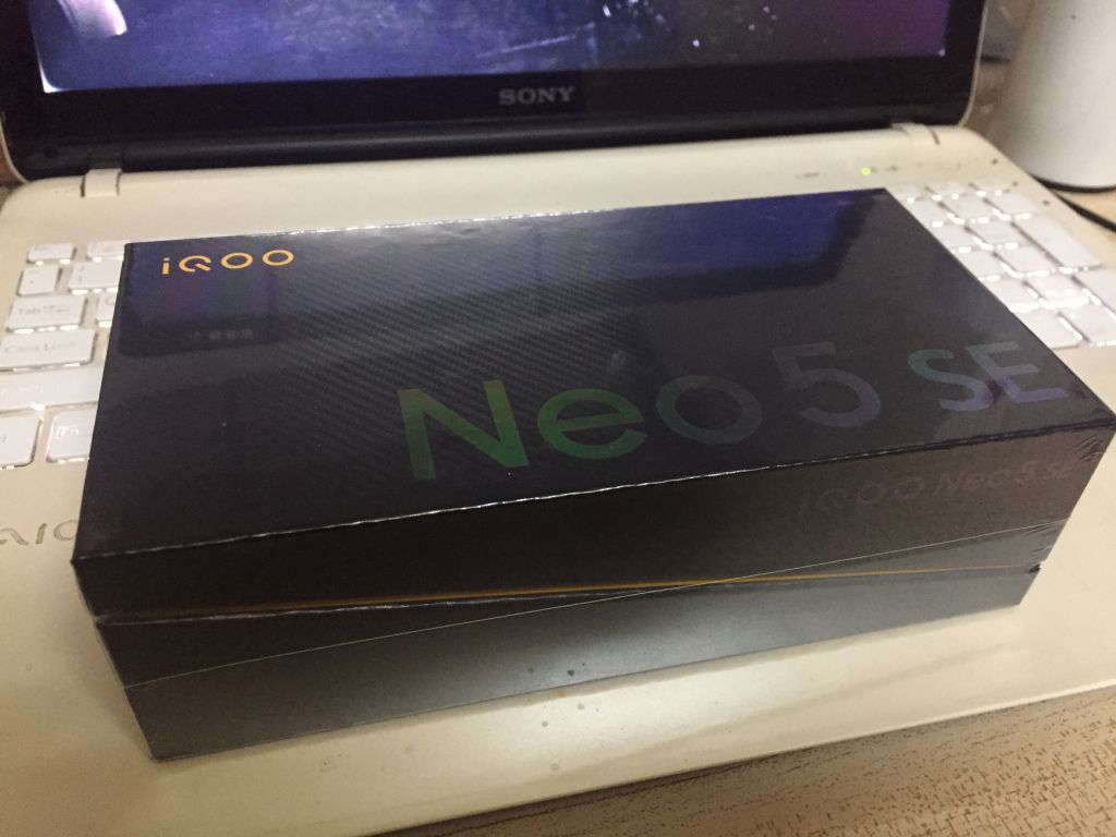出个全新未拆封白色的iqoo neo5 se 8+128 NGA玩家社区