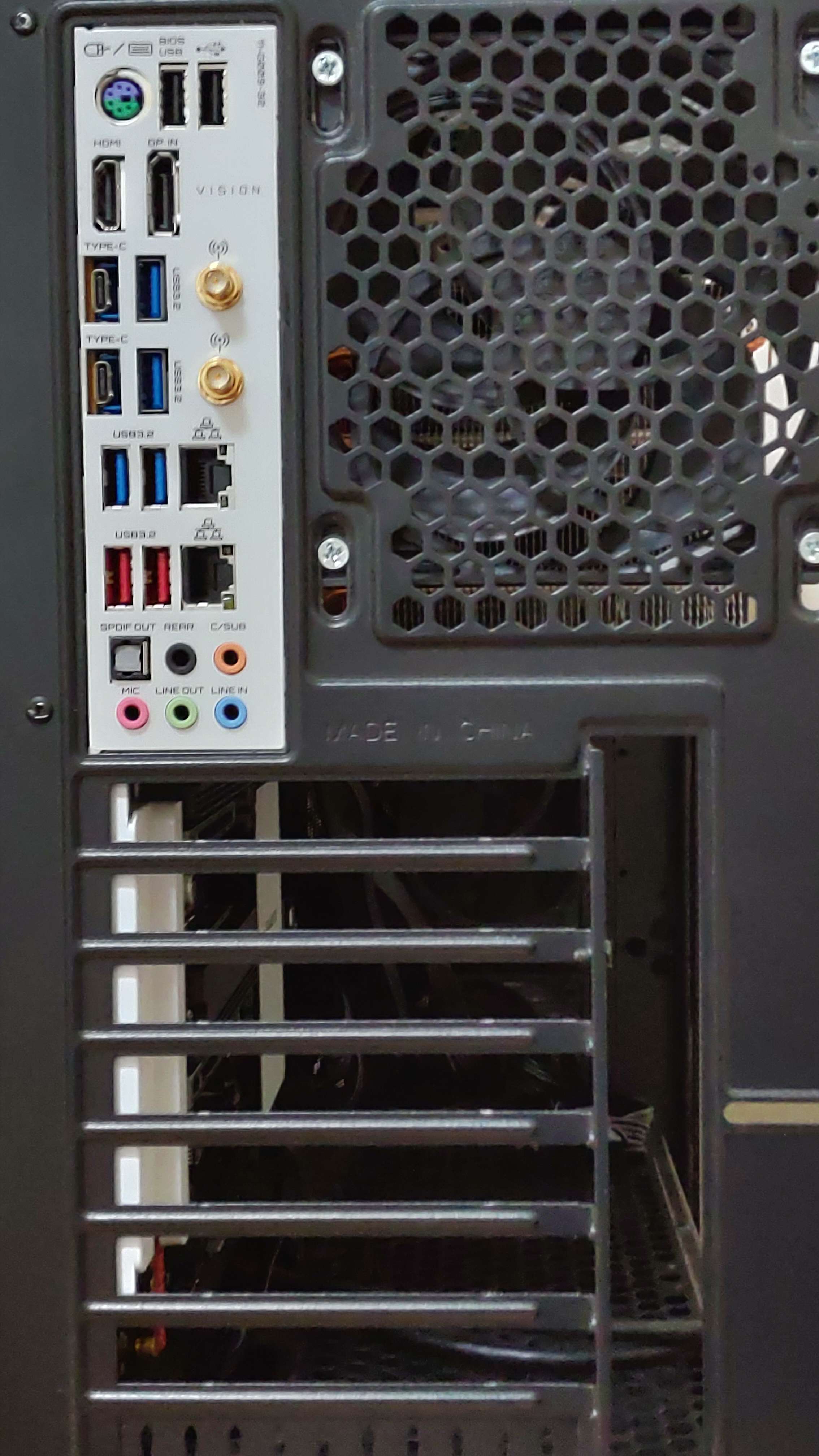 [硬件升级] 求问大佬，有没有雷电接口的B450或者B550主板？ NGA玩家社区