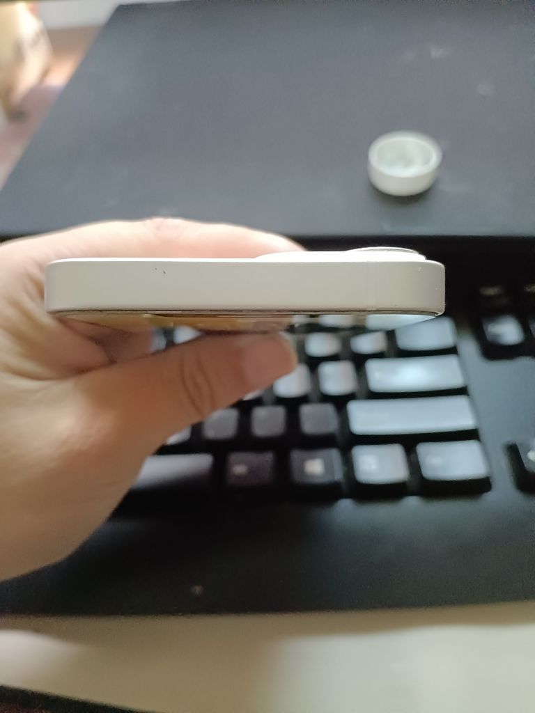 卖个13mini白色 128G 盒子都在。 NGA玩家社区