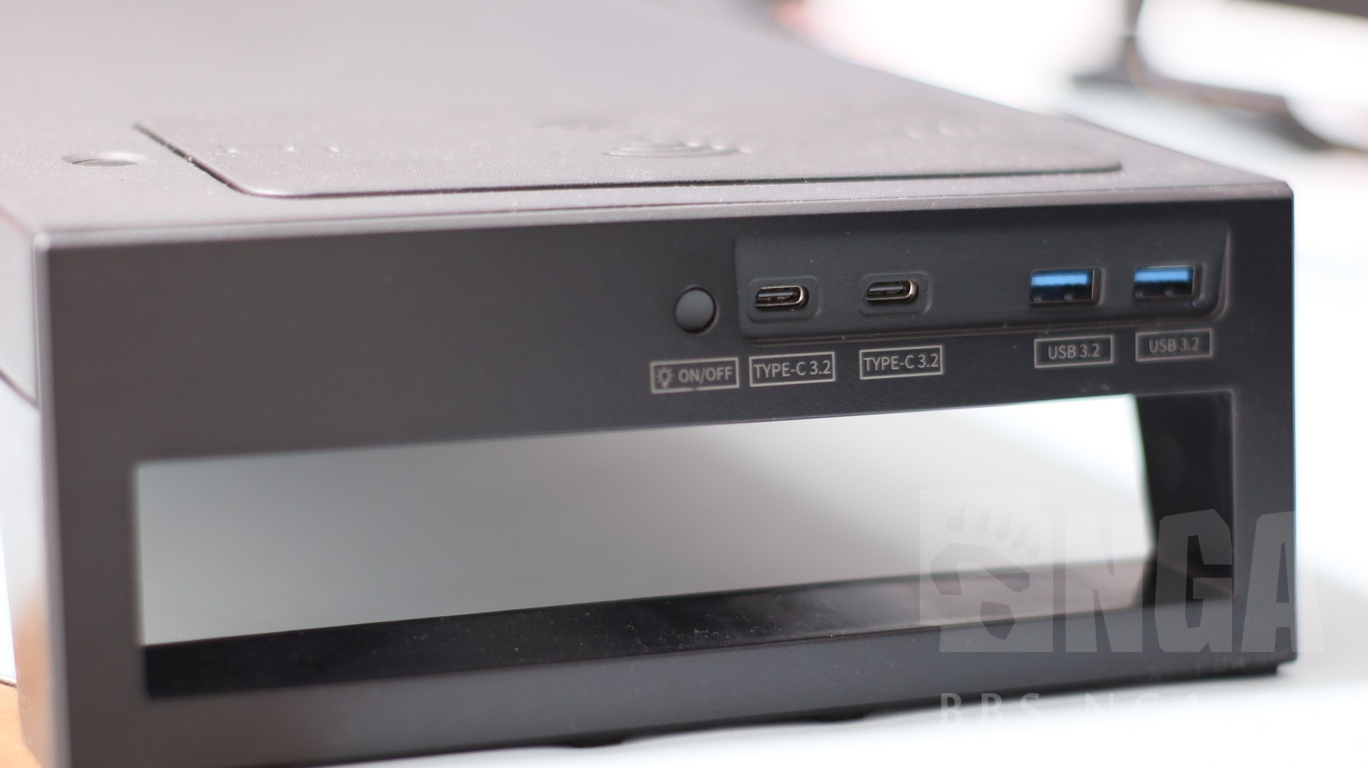 [自费乱测系列] 可能是桌面的最终形态——LANQ PCDOCK PRO MAX增高架开箱 NGA玩家社区