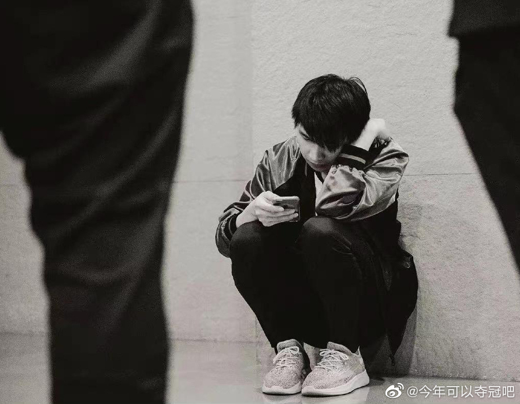 请问有这张xnova蹲在角落的图吗 NGA玩家社区