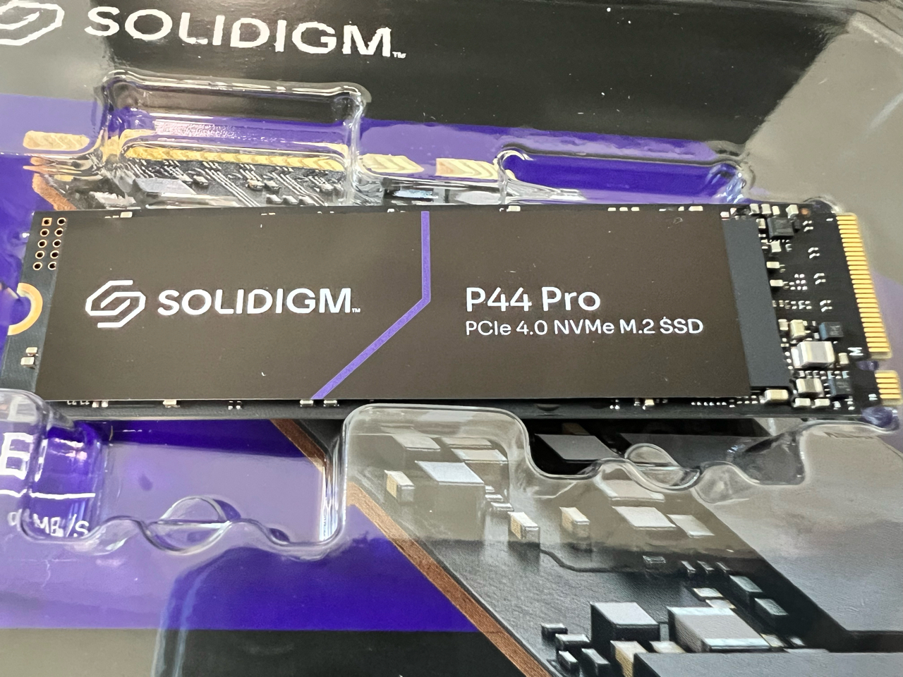 Solidigm P44Pro开箱及跑分 NGA玩家社区
