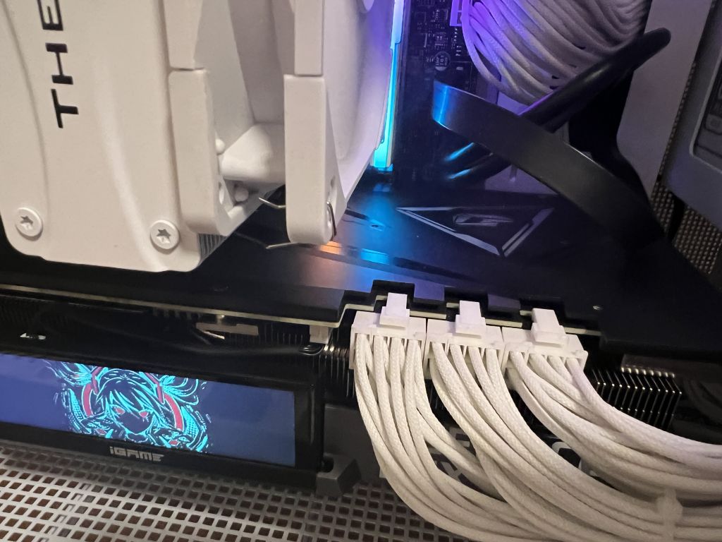 请教下，火神3080的三角灯怎么不亮 178