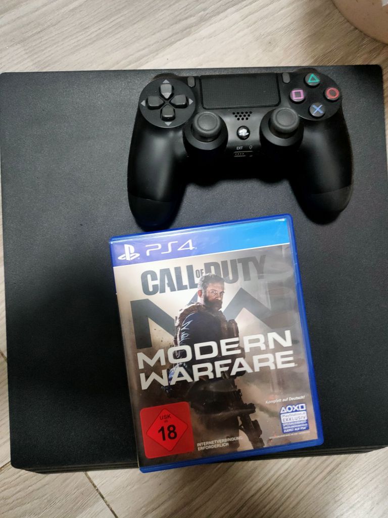 出台ps4 pro欧版，送张cod16欧版，手柄略微漂移，1300出 NGA玩家社区