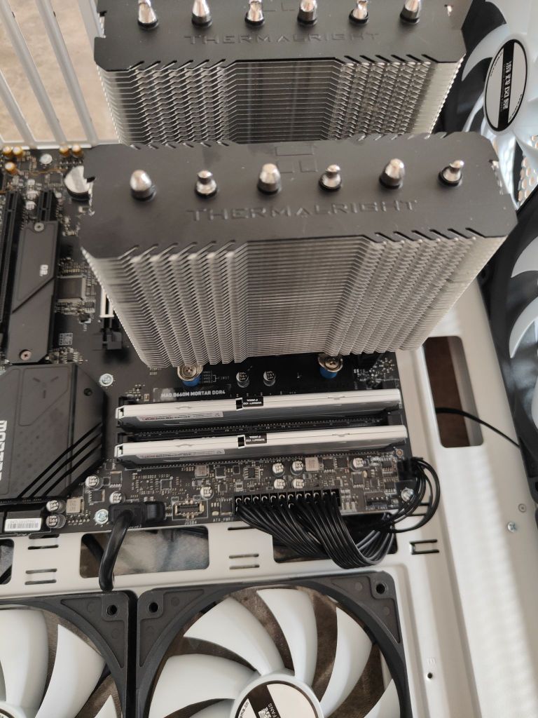 主板一直dram黄灯常亮，都有可能是啥的问题啊 NGA玩家社区