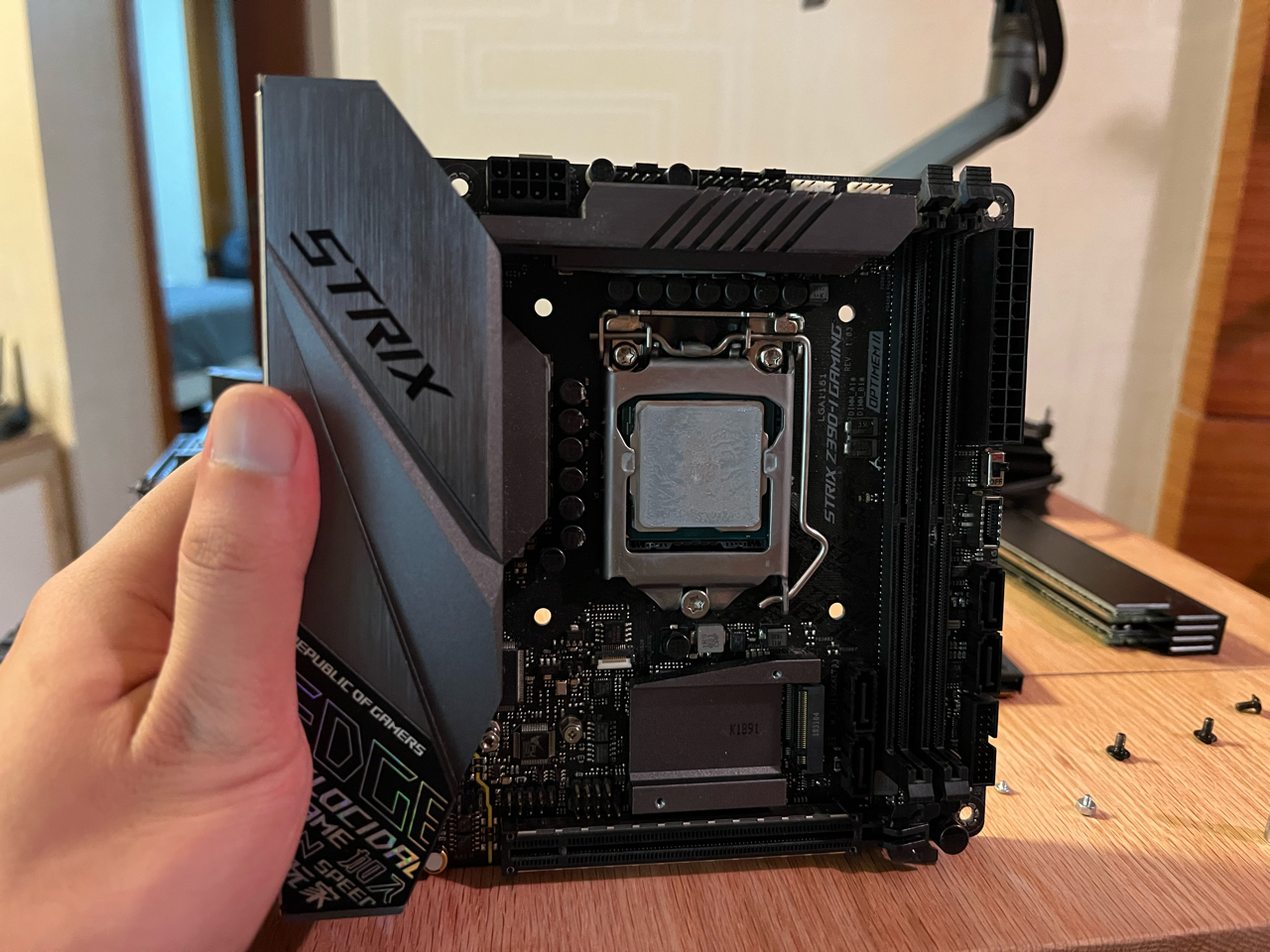 [电脑硬件] rog z390i + 9600kf 板u 178