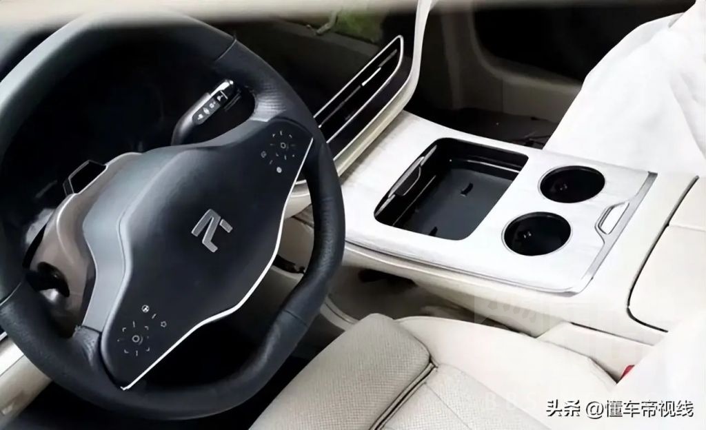 上汽飞凡纯电轿车F7内饰曝光，飞凡R7同款三连屏，配骁龙8155芯片 NGA玩家社区