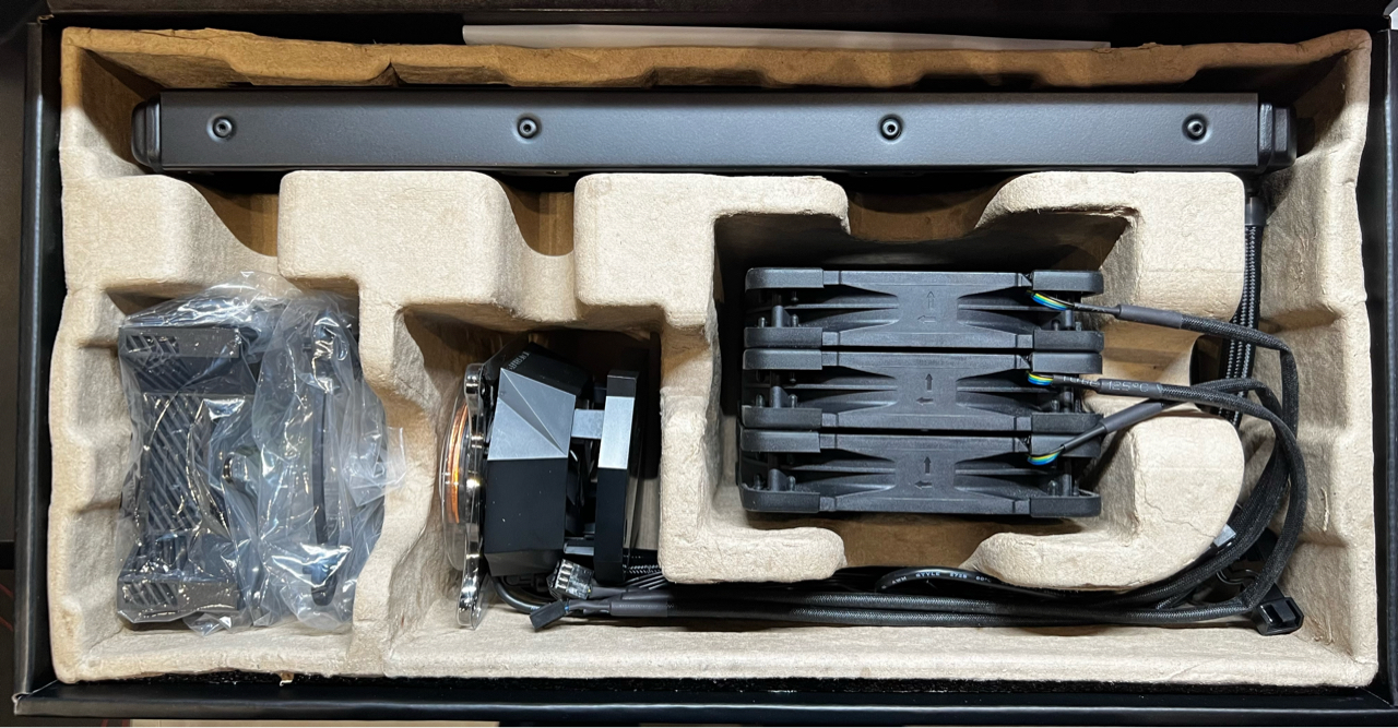 出华硕ROG龙神360一代水冷 NGA玩家社区