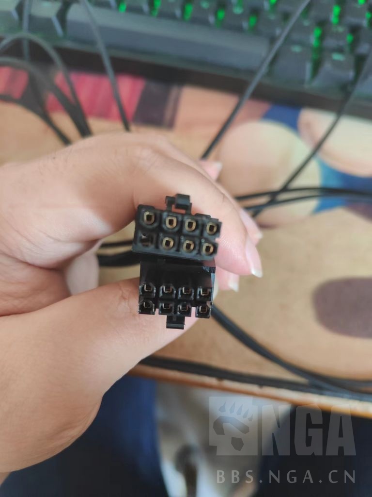 [硬件求助] 新买的8pin定制线有一头只用7个孔正常吗？ NGA玩家社区