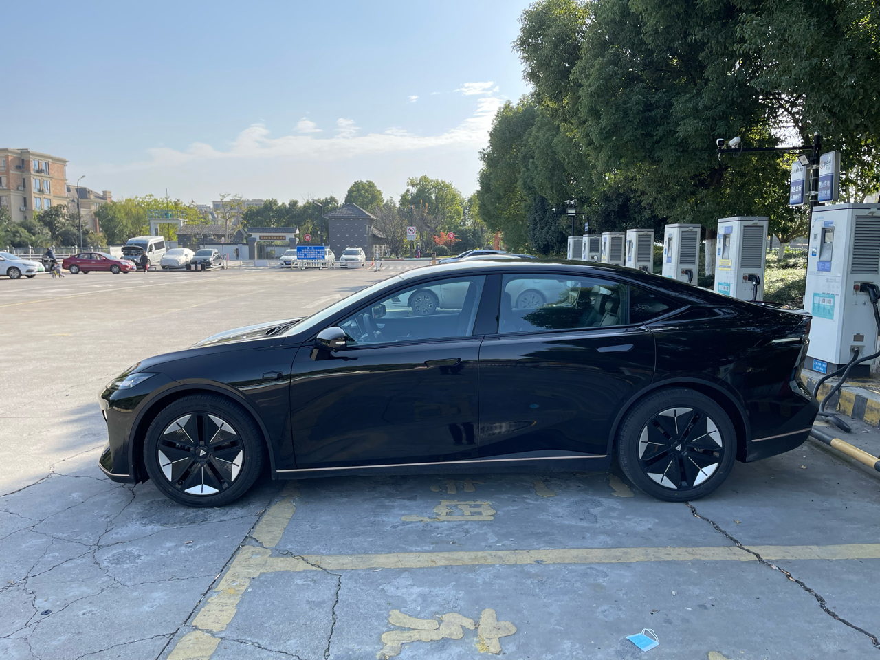 深蓝sl03黑加黑515纯电提车 NGA玩家社区