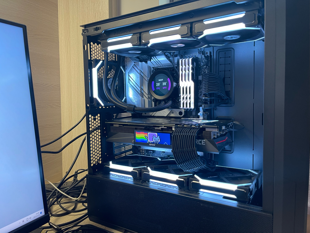 联力216机箱挺棒的 NGA玩家社区