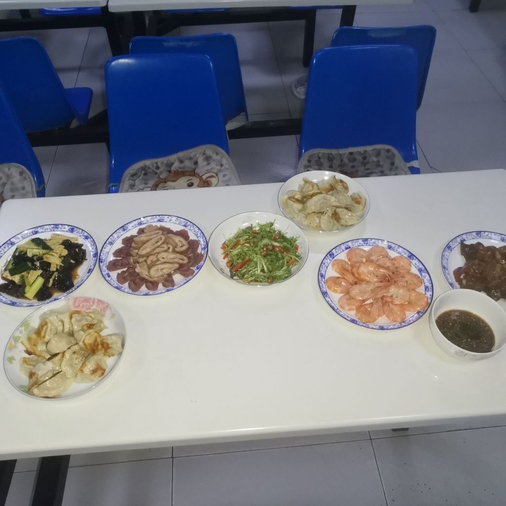 放假前最后一顿单位食堂，怀念 178