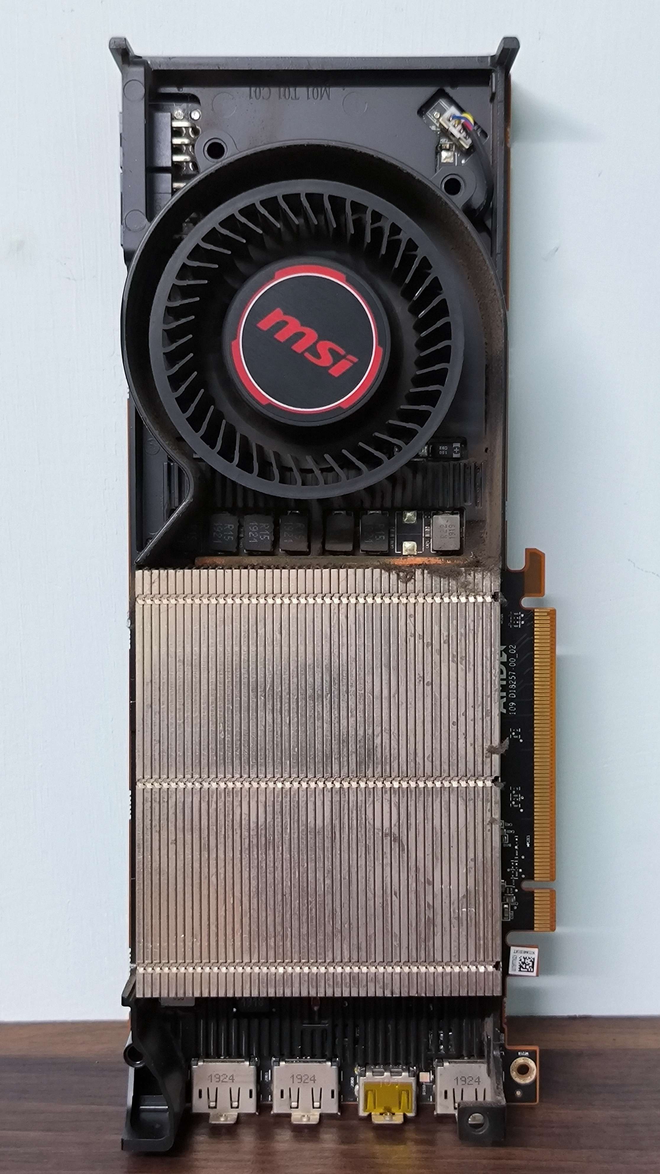 頭鐵入公版5700沒翻車，附上清灰過程 NGA玩家社区