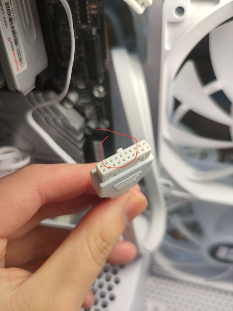 为什么这个USB3.0接口怎么也插不到底啊 NGA玩家社区