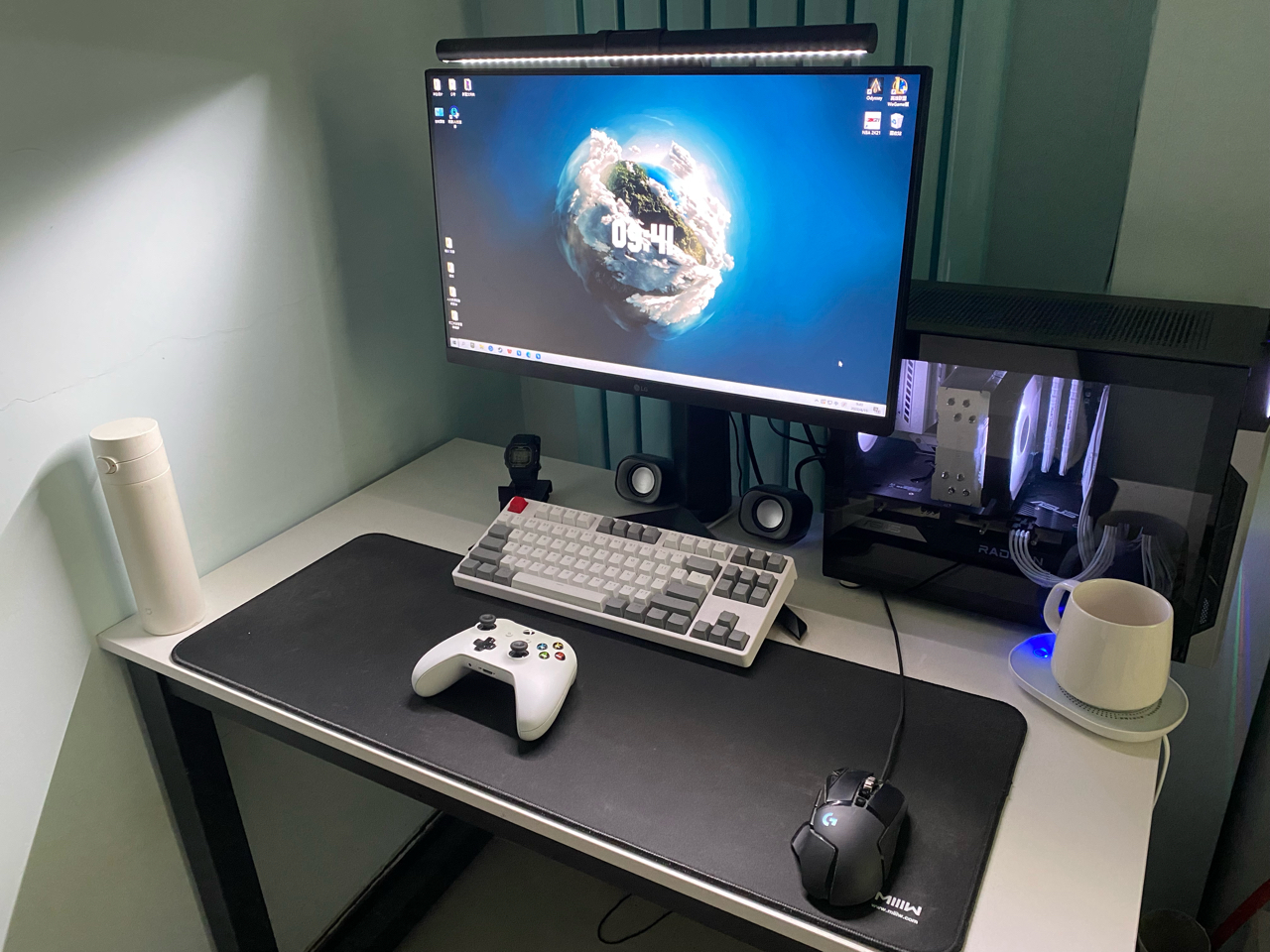 出一台LG 24寸 144hz IPS面板显示器 支架带升降 NGA玩家社区