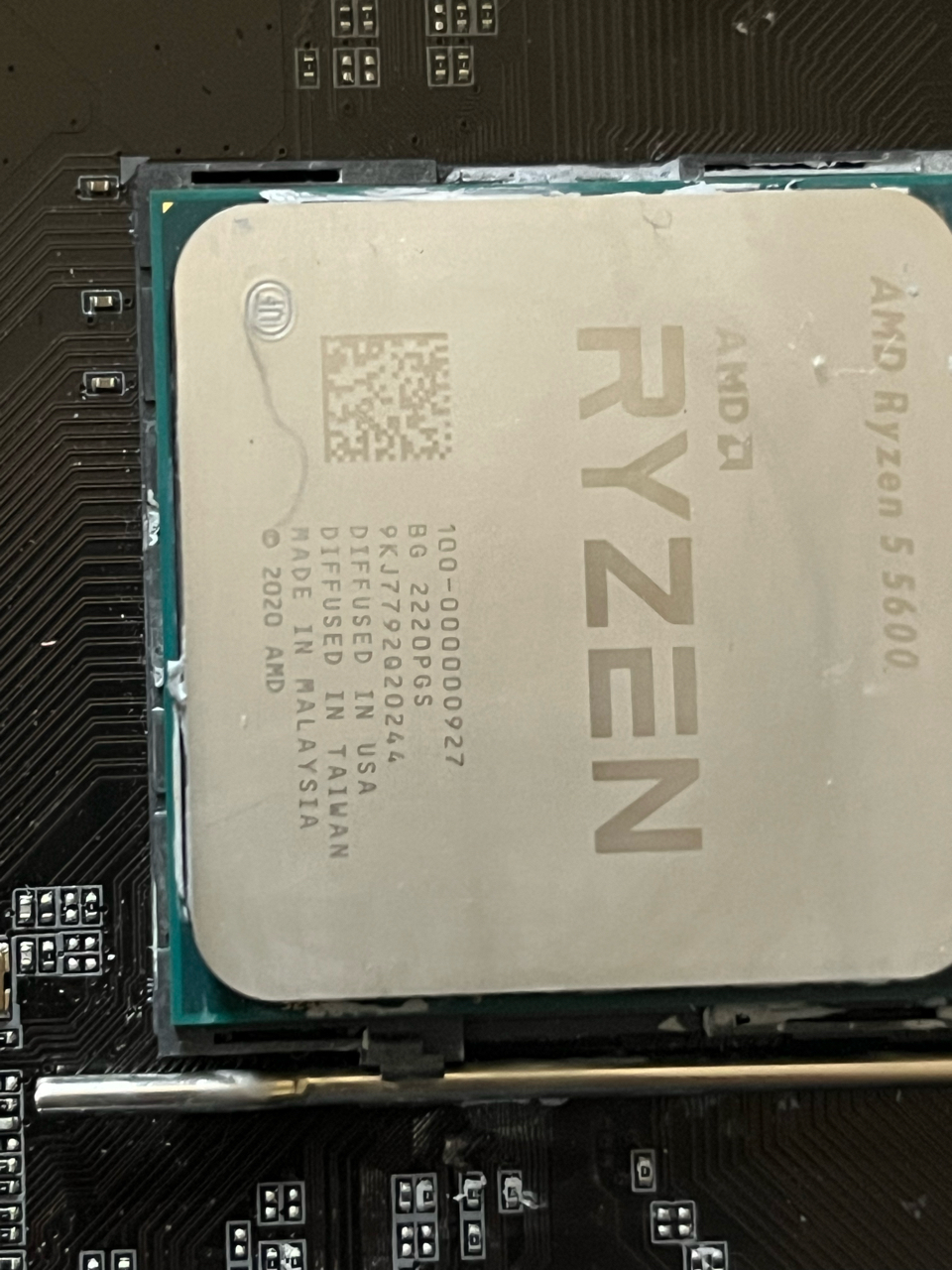 1050 出一套r5 5600盒装大雕和技嘉aorus b450 双m2 带5v灯控大板。 NGA玩家社区