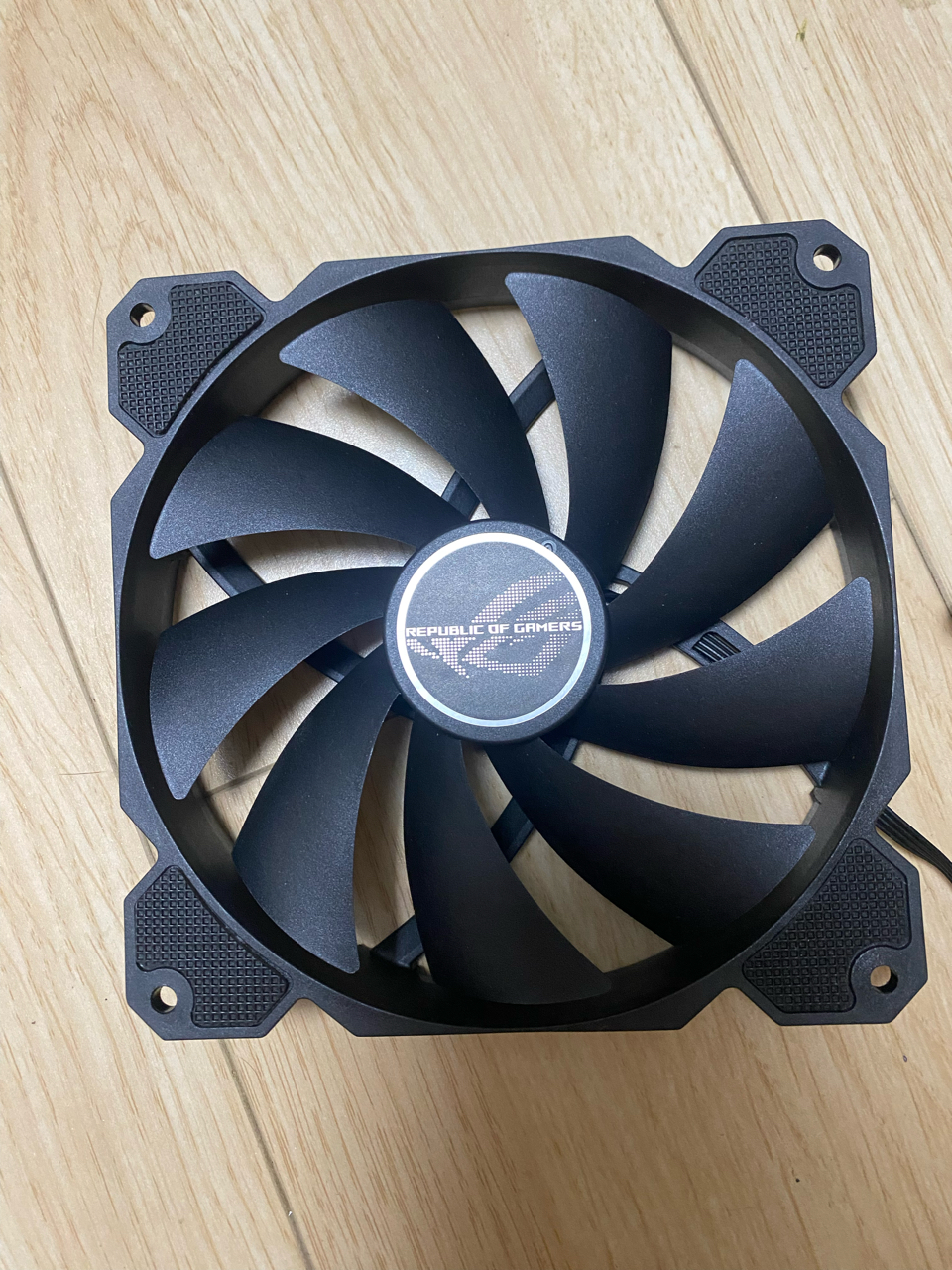 出三把追风者p500a机箱14cm风扇，50包邮，价格不对请指出 NGA玩家社区